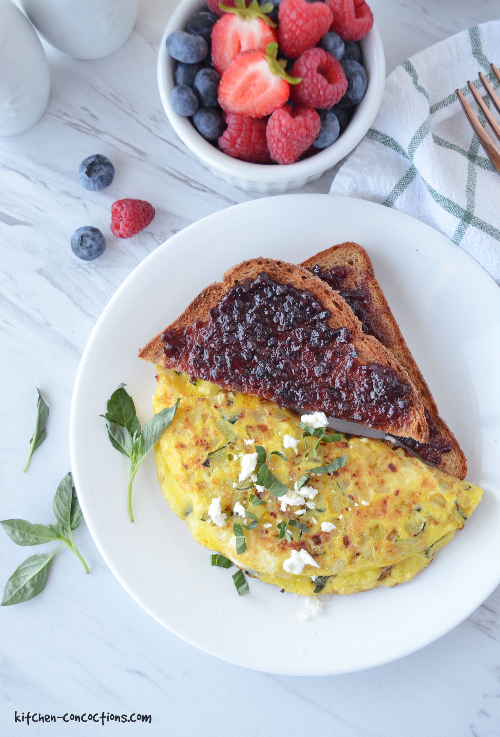 Summer Veggie Omelet Recipe - Kitchen Concoctions